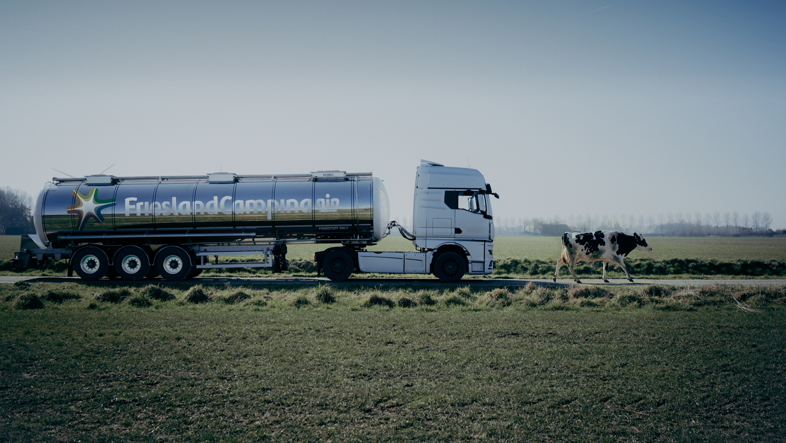 Wakker Dier lanceert tv-spot tegen sloopmelk FrieslandCampina - Wakker Dier